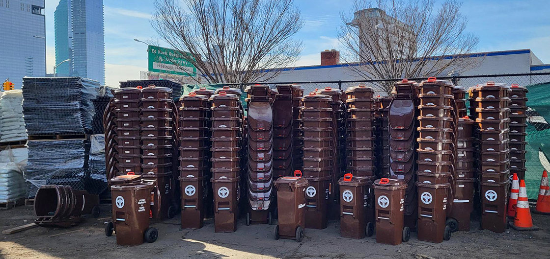 Celebrate Earth Day all month long in a GreenThumb community garden